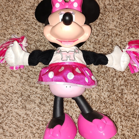 Disney | Toys | Minnie Mouse Cheerleader | Poshmark